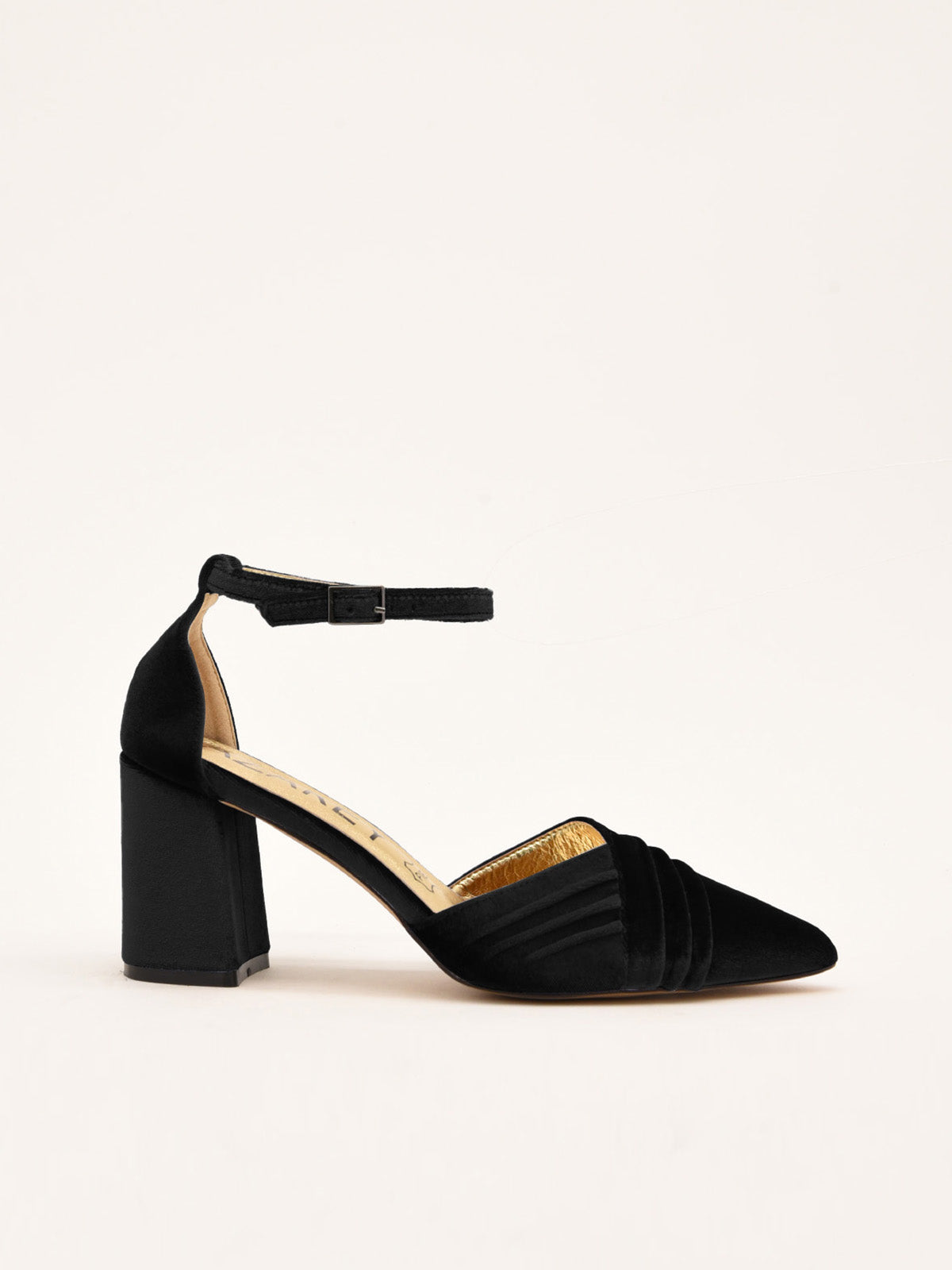 Azarey: Zapatos para mujer elegantes y actuales | Tienda Online ...